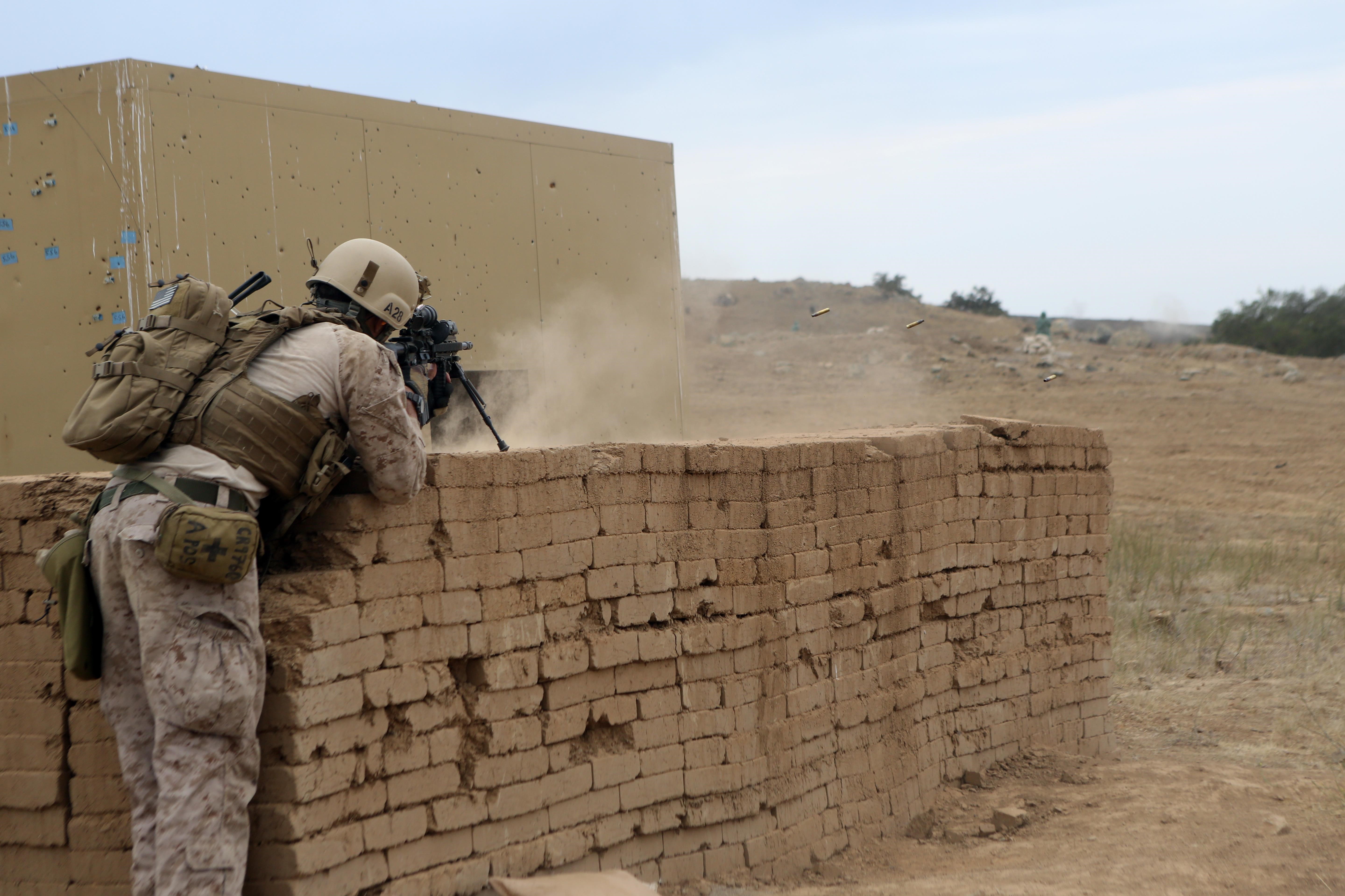 Recon Marines Seize Enemy Objective During Raid Exercise 1st Marine