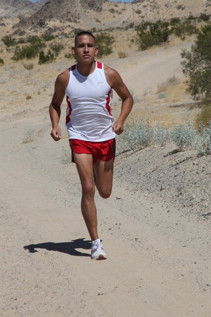 All-Marine runner strives for stronger stride > Marine Corps Air Ground ...