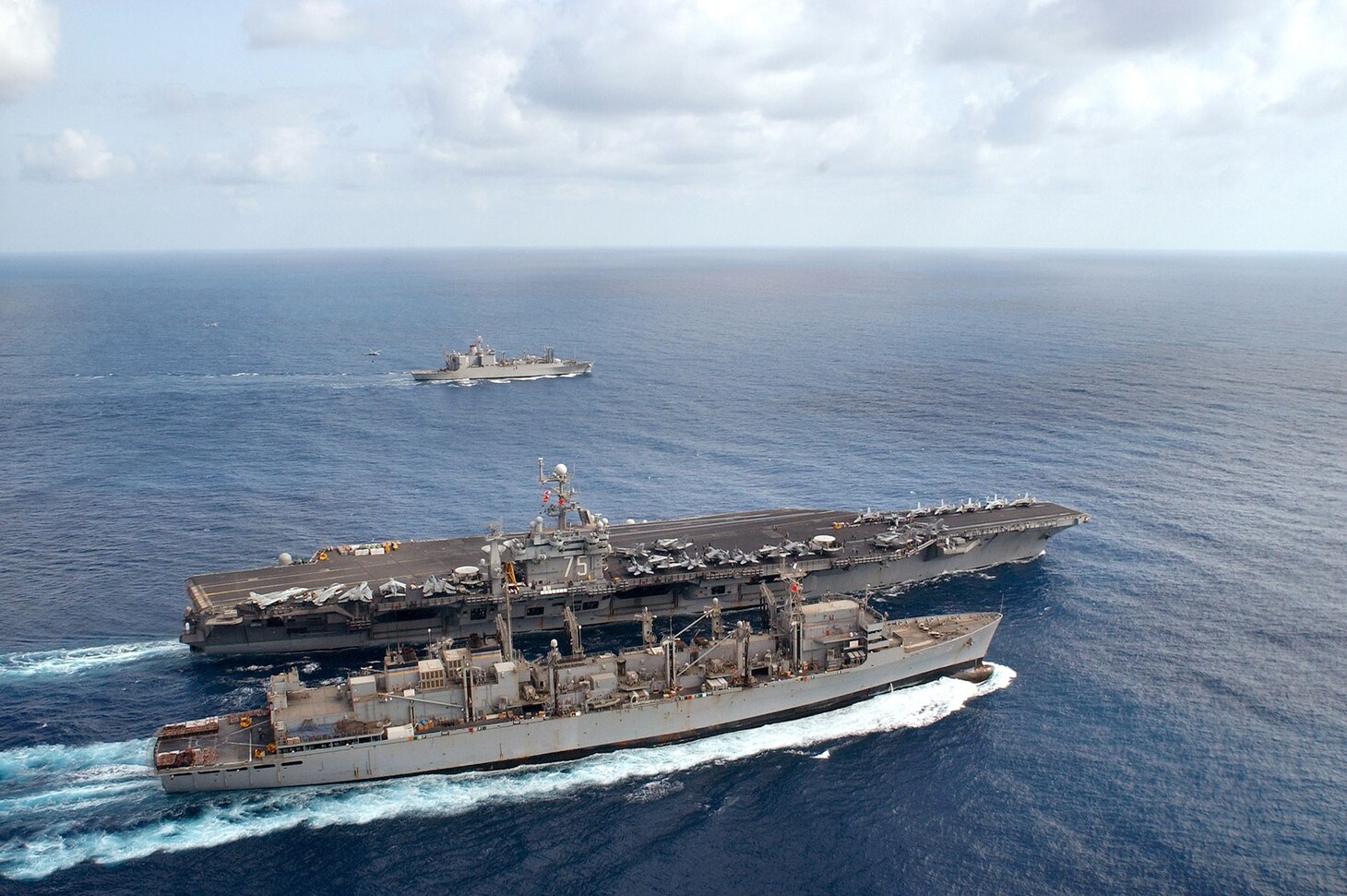 Chinhae MWR Fitness Team Leads CNFK through NOFFS Physical Training ...