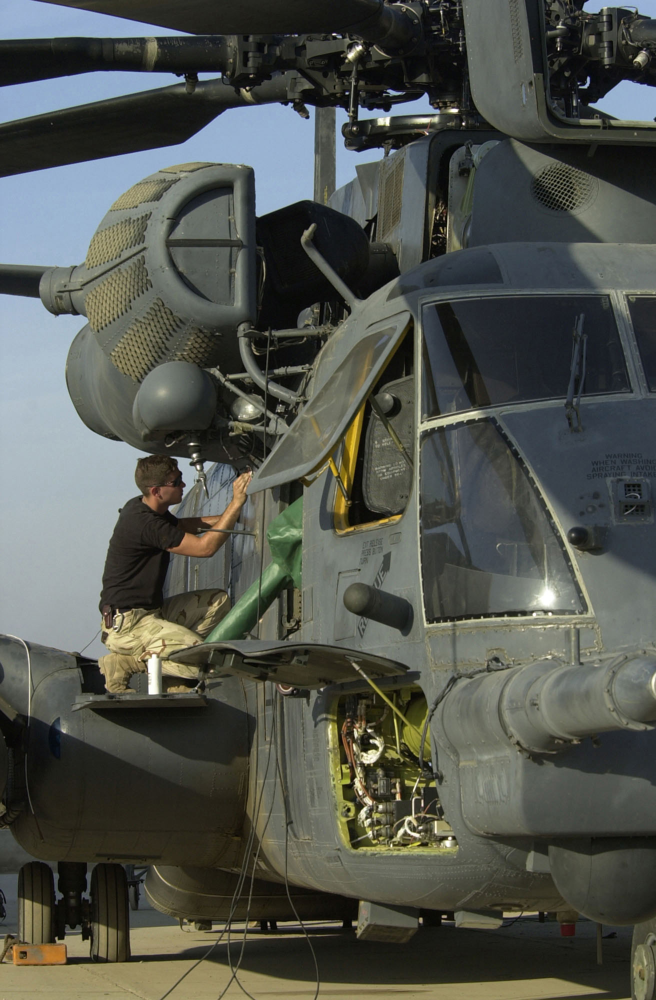 Preparing the Pave Low