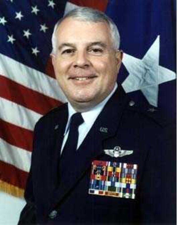 BRIGADIER GENERAL DONALD A. STREATER > U.S. Air Force > Biography Display