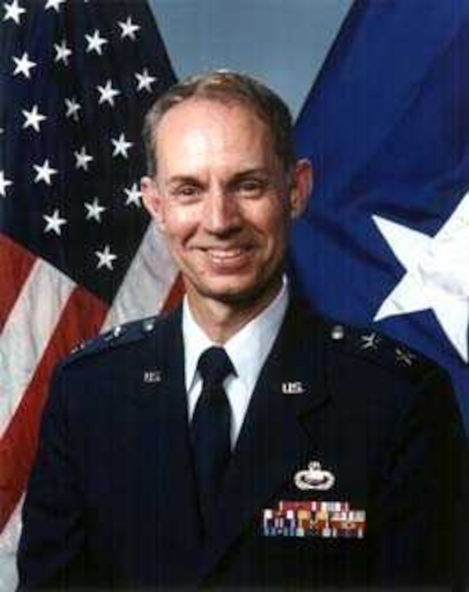 MAJOR GENERAL RICHARD R. PAUL > Air Force > Biography Display