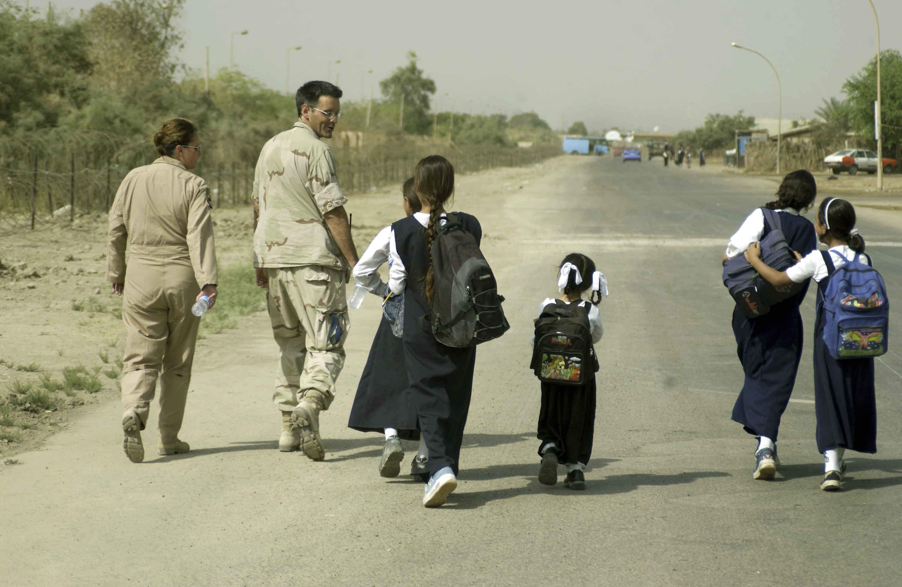 Airmen ‘connect’ with Iraqi villagers > Marine Corps Base Quantico ...