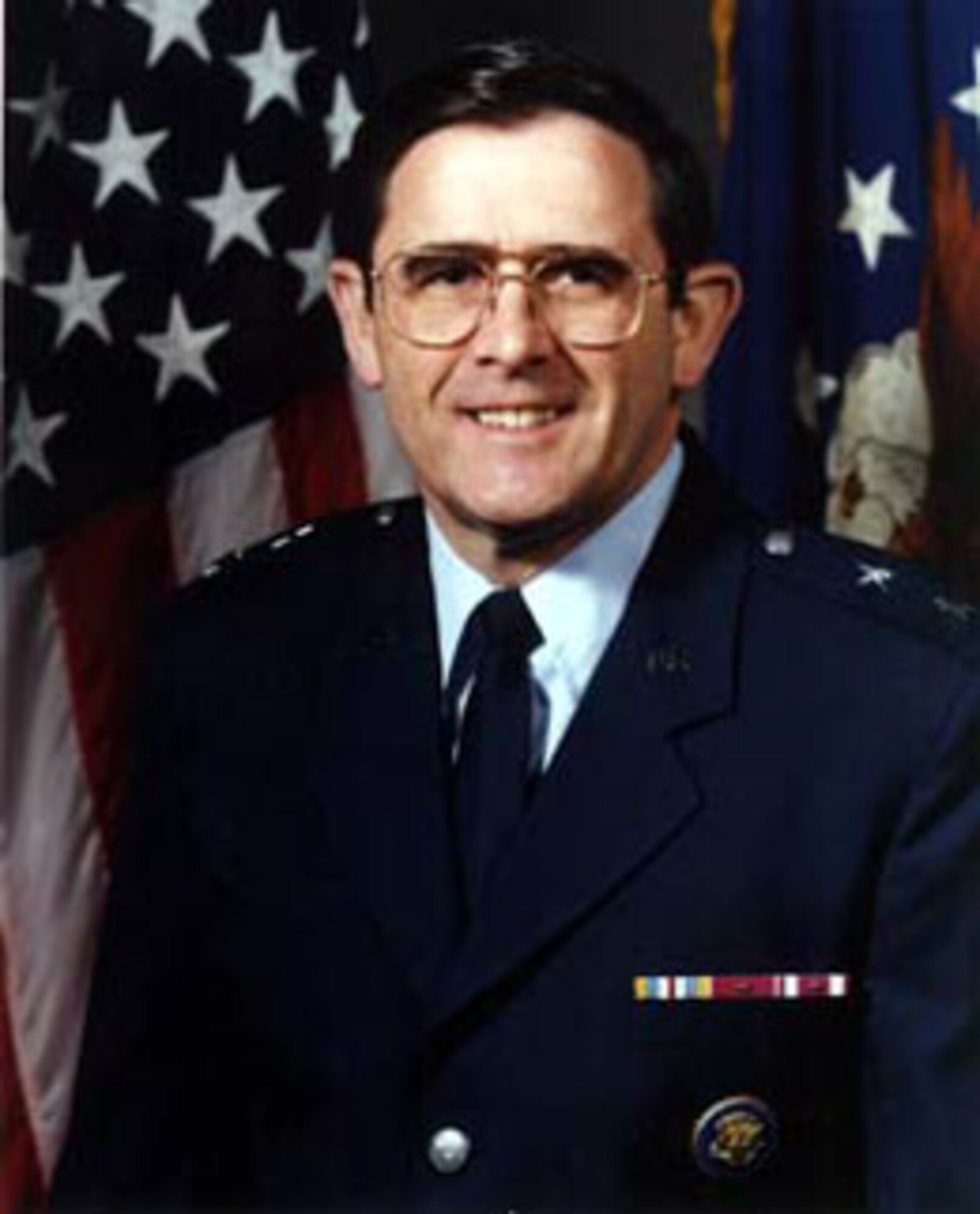 MAJOR GENERAL ROBERT W. DREWES > Air Force > Biography Display