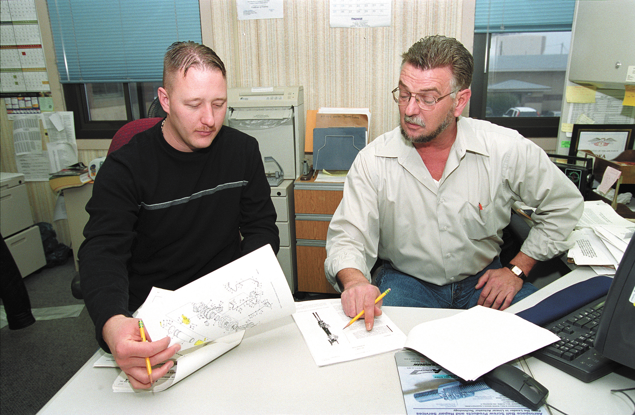 IDEA program awards technical order savvy > Air Force > Article Display