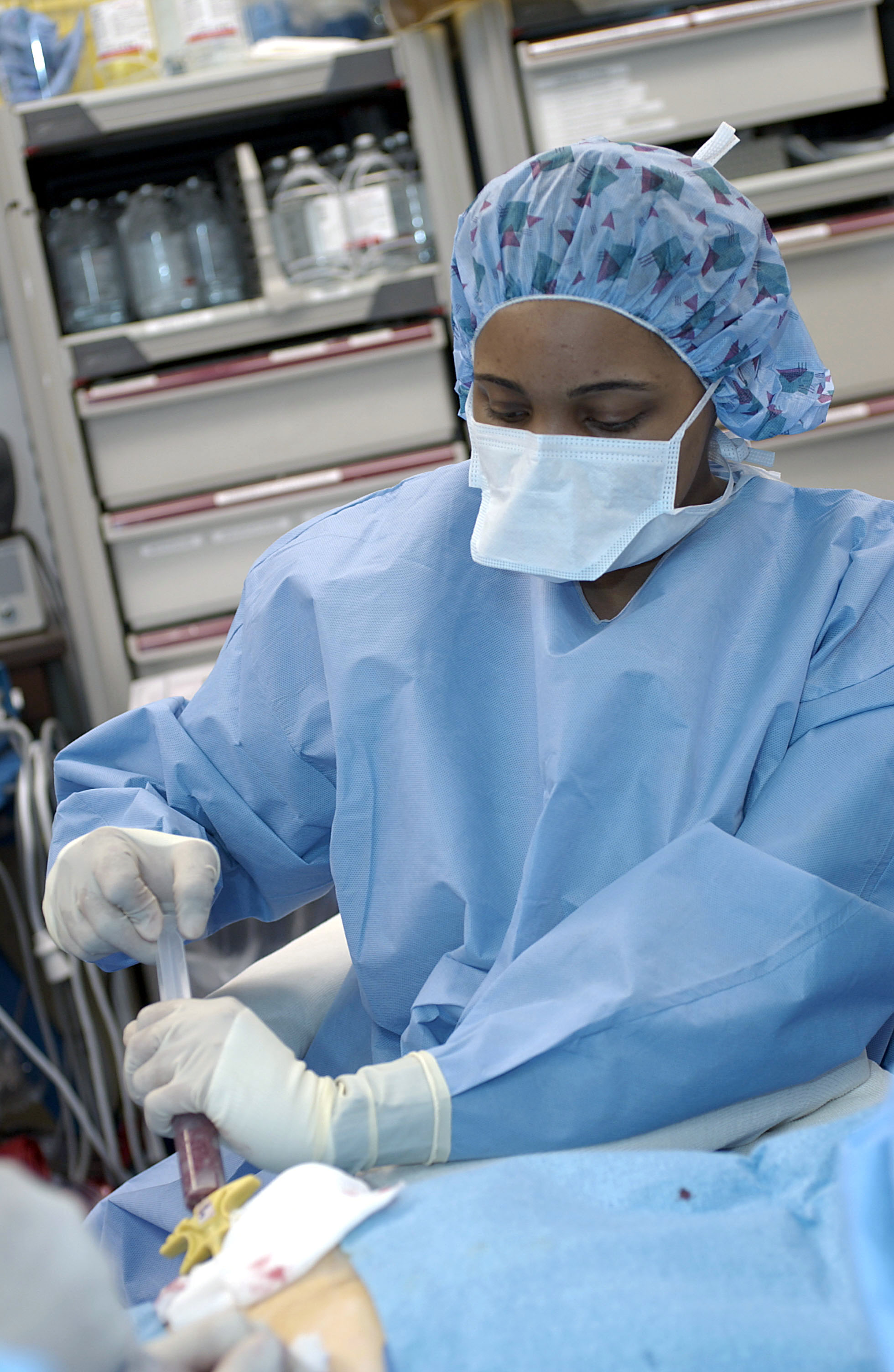 Captain donates marrow to save life > Air Force > Article Display