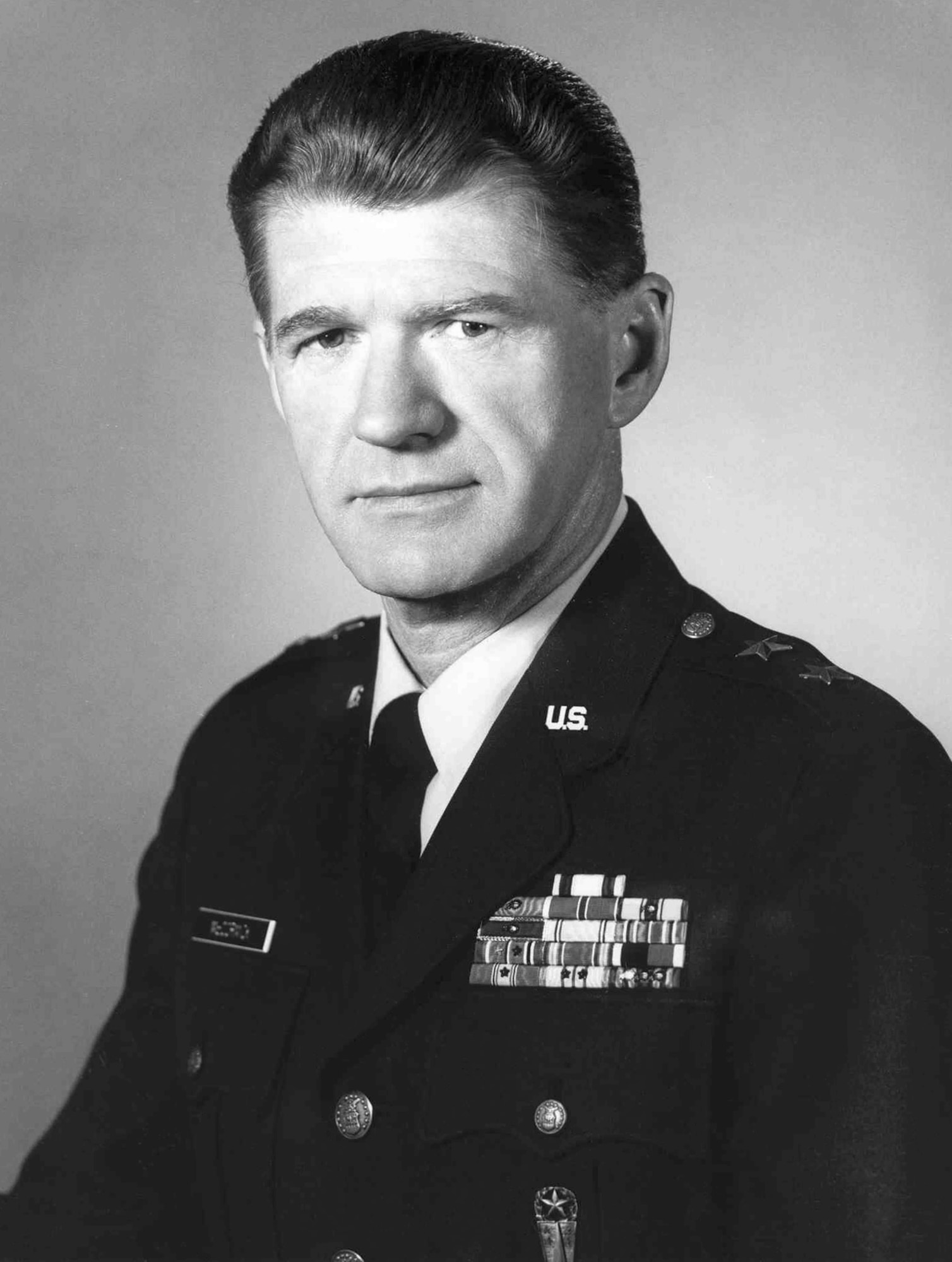 MAJOR GENERAL HOWARD E. MCCORMICK > Air Force > Biography Display