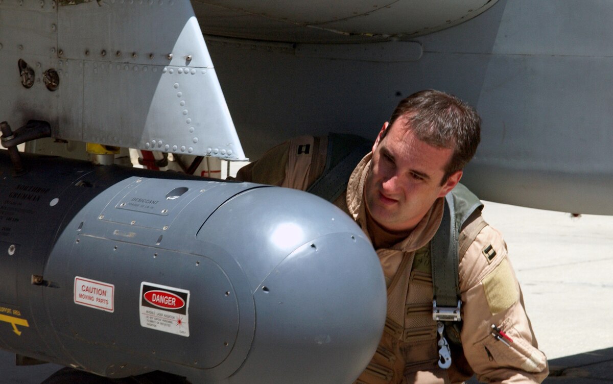A-10 pods help track bad guys, protect friendly forces > Air Force ...