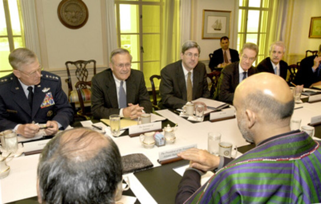 Secretary Rumsfeld hosts a Pentagon meeting with Afghan President Hamid ...