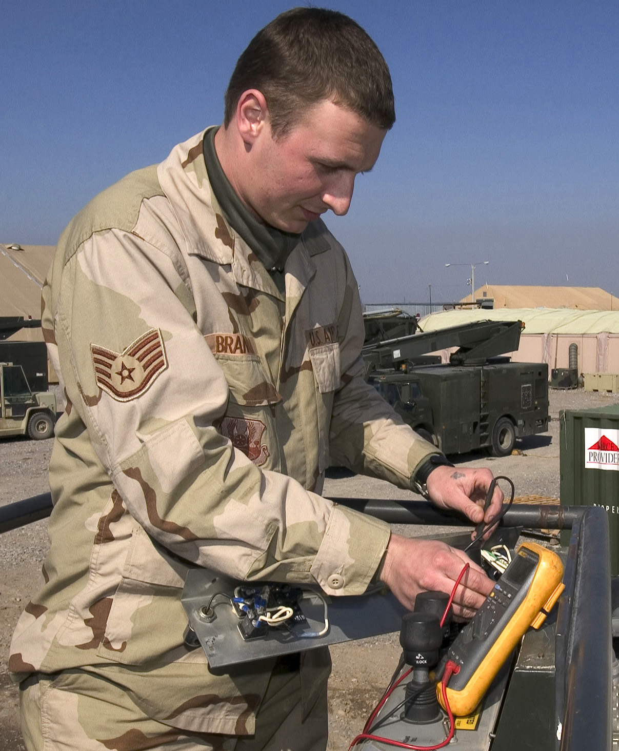 Mechanics save Condor from extinction > Air Force > Article Display