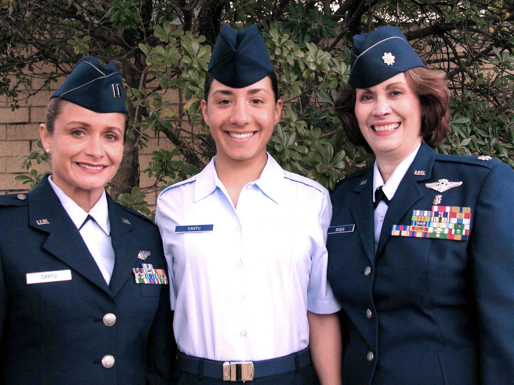 Airman carries on female family tradition