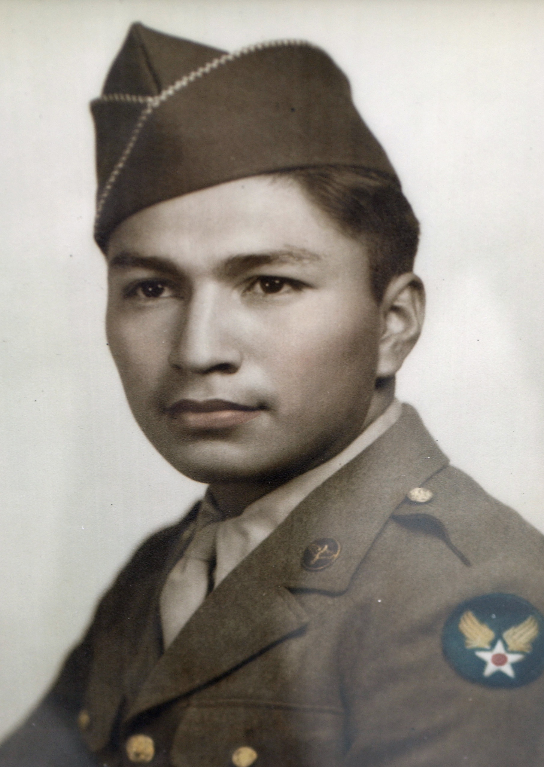 World War II veteran receives Purple Heart > Air Force > Article Display
