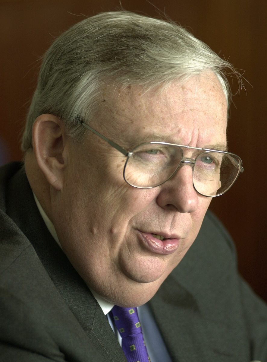 Roche submits resignation > Air Force > Article Display