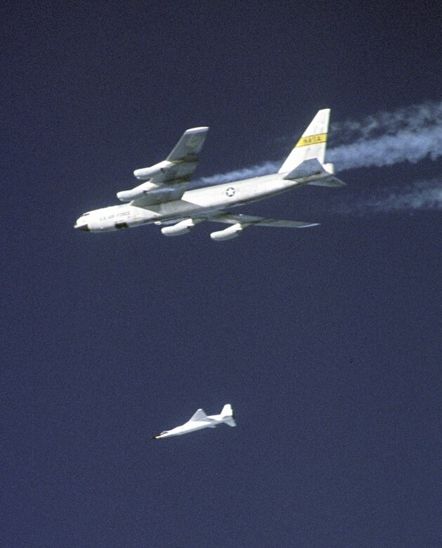 NASA X-43A rockets to Mach 9.8 at Edwards > U.S. Air Force > Article ...