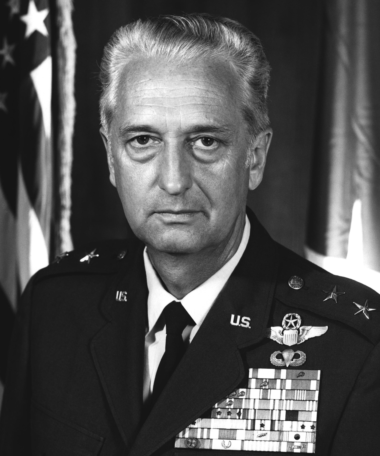 JACK BELLAMY > Air Force > Biography Display