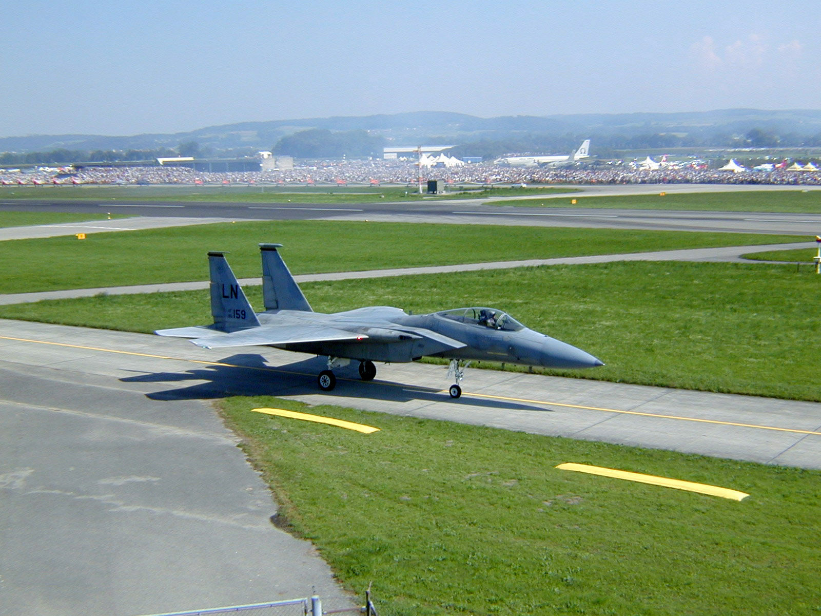 American Eagle flies in Swiss sky > Air Force > Article Display