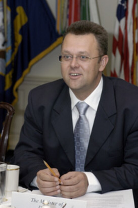 Slovakian Minister of Defense Juraj Liska meets with Secretary Rumsfeld ...