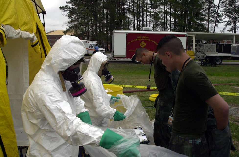 Exercise prepares bases for terrorism attacks > Marine Corps Base Camp ...