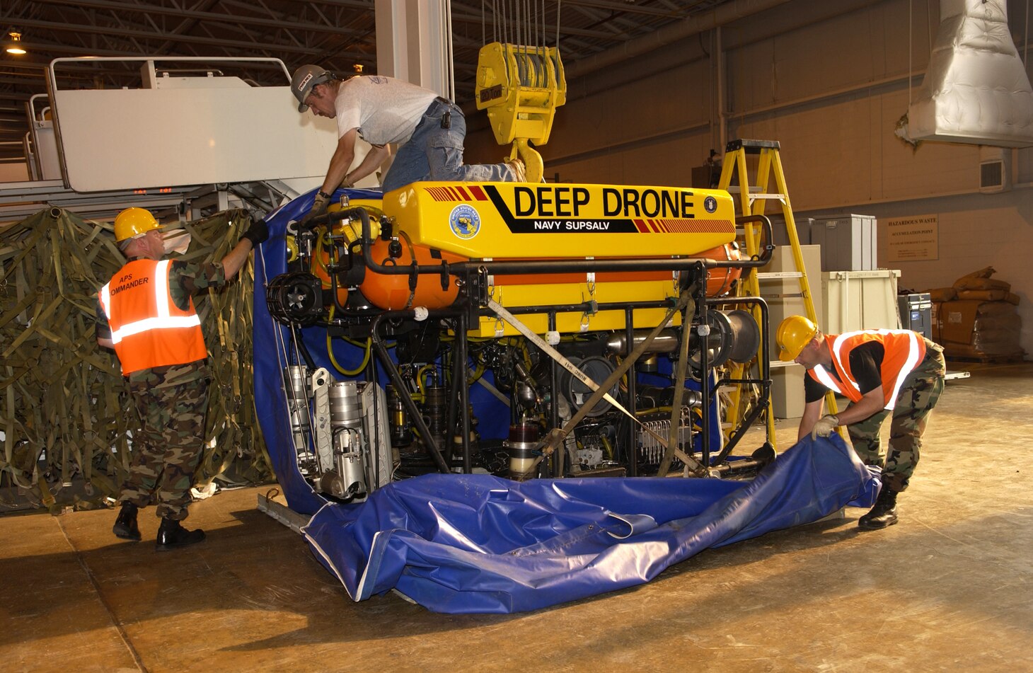 Deep Drone 8000 - Remotely Operated Vehicle > United States Navy ...