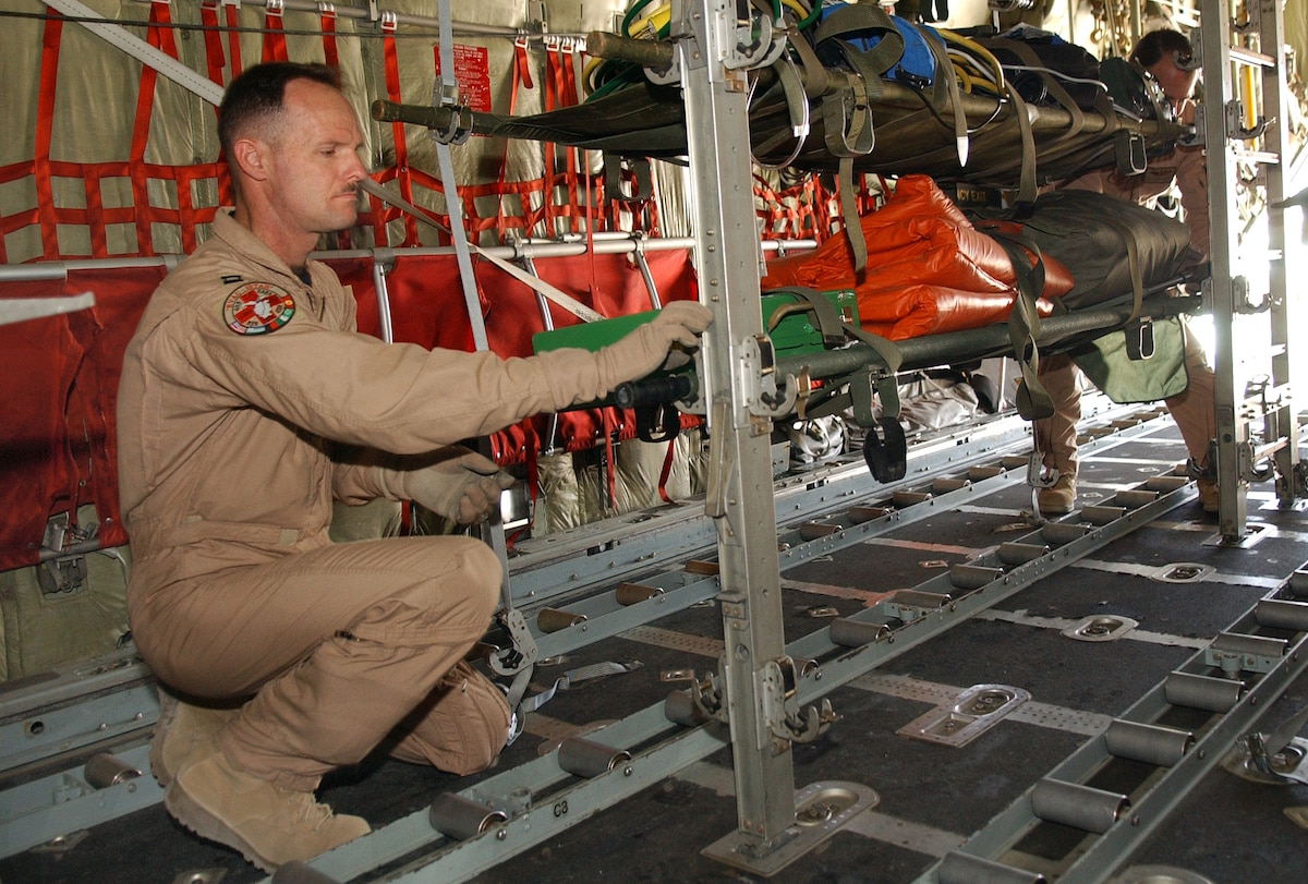 Total force team saves lives > Air Force > Article Display