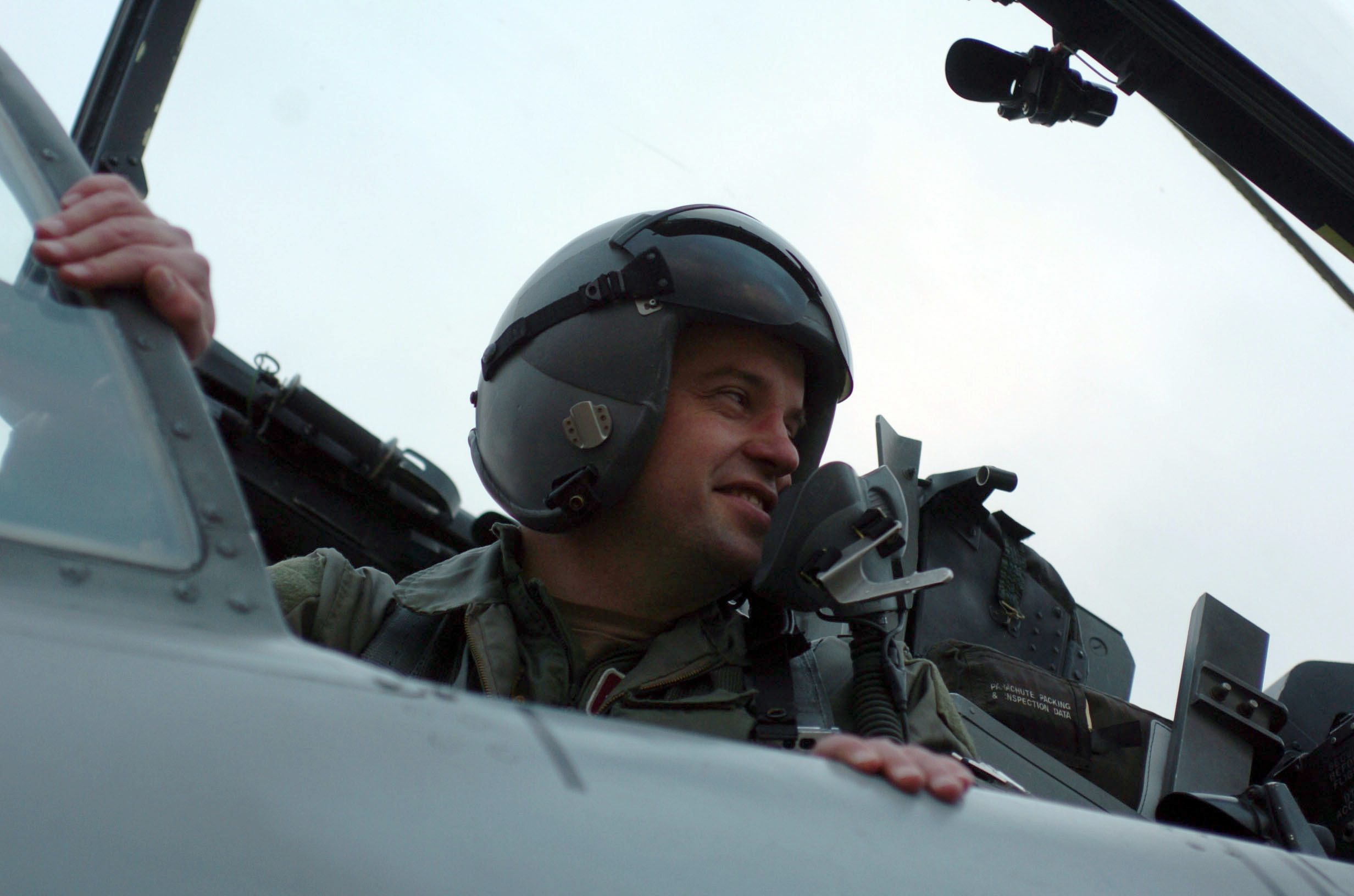 A-10 pilot ‘talks down’ civilian airplane with emergency > Air Force ...