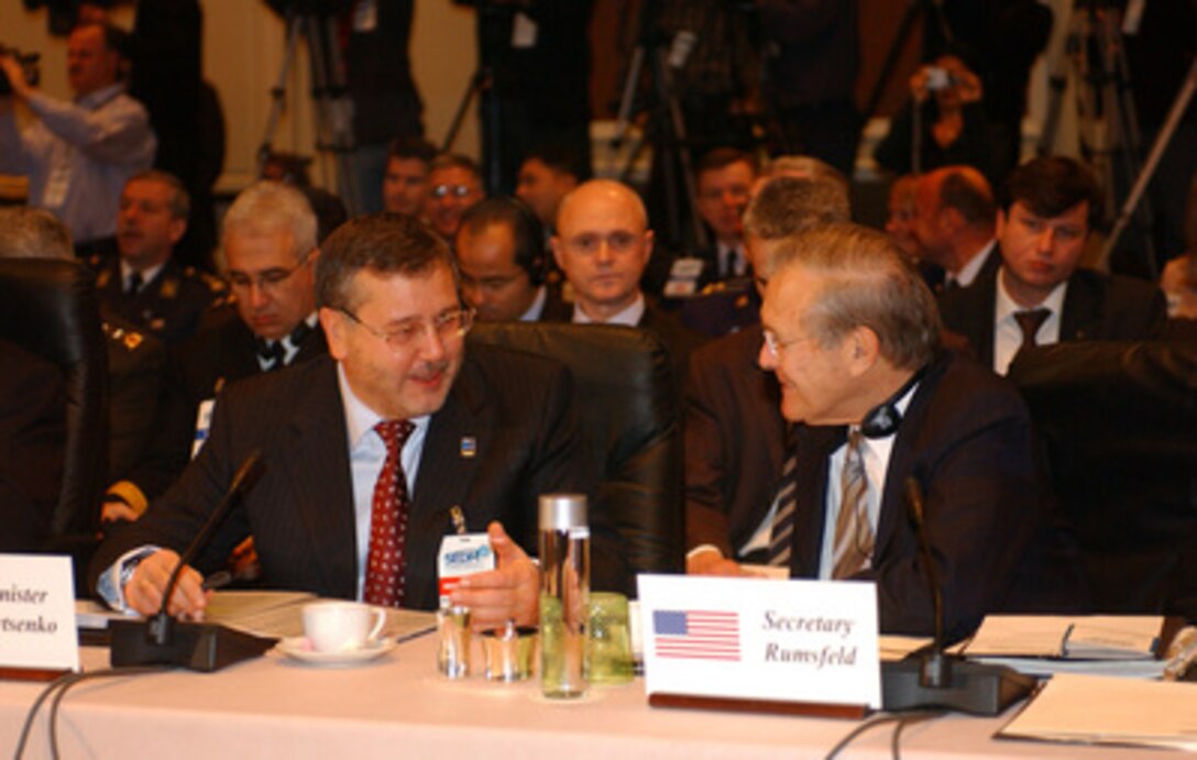 Secretary Rumsfeld talks with Ukrainian Minister of Defense Anatoliy ...