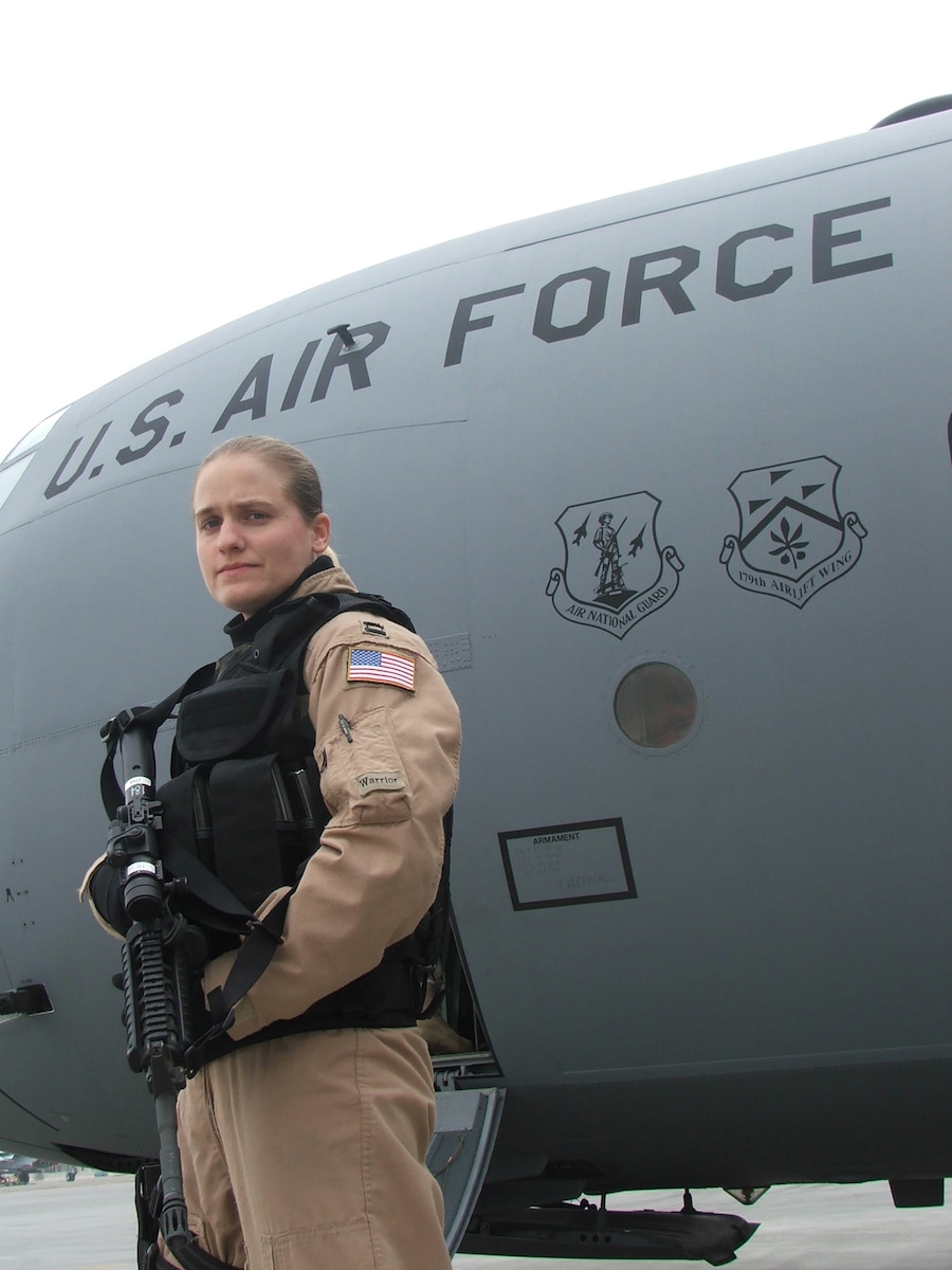 Security forces provide fly-away protection > Air Force > Article Display