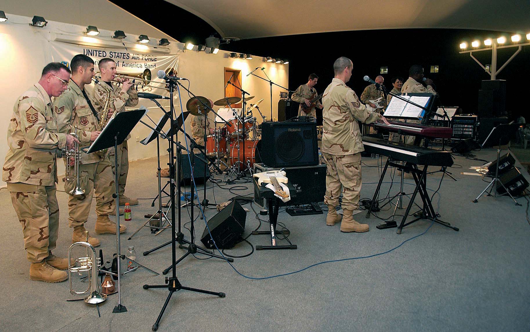 Blue Aces entertain deployed troops