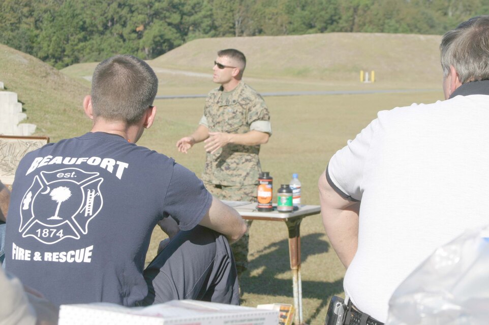 EOD educates local officers on IEDs > United States Marine Corps ...