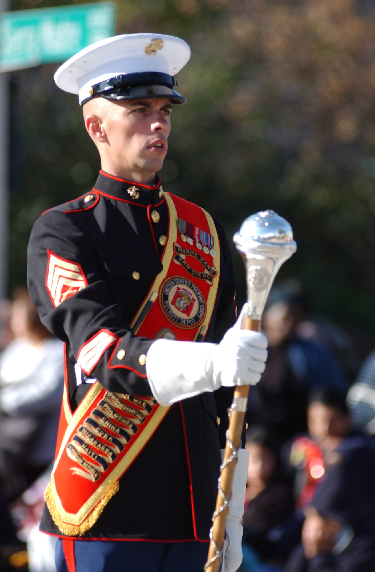 Super-band rocks Rose Parade in Pasadena > Marine Corps Recruiting ...