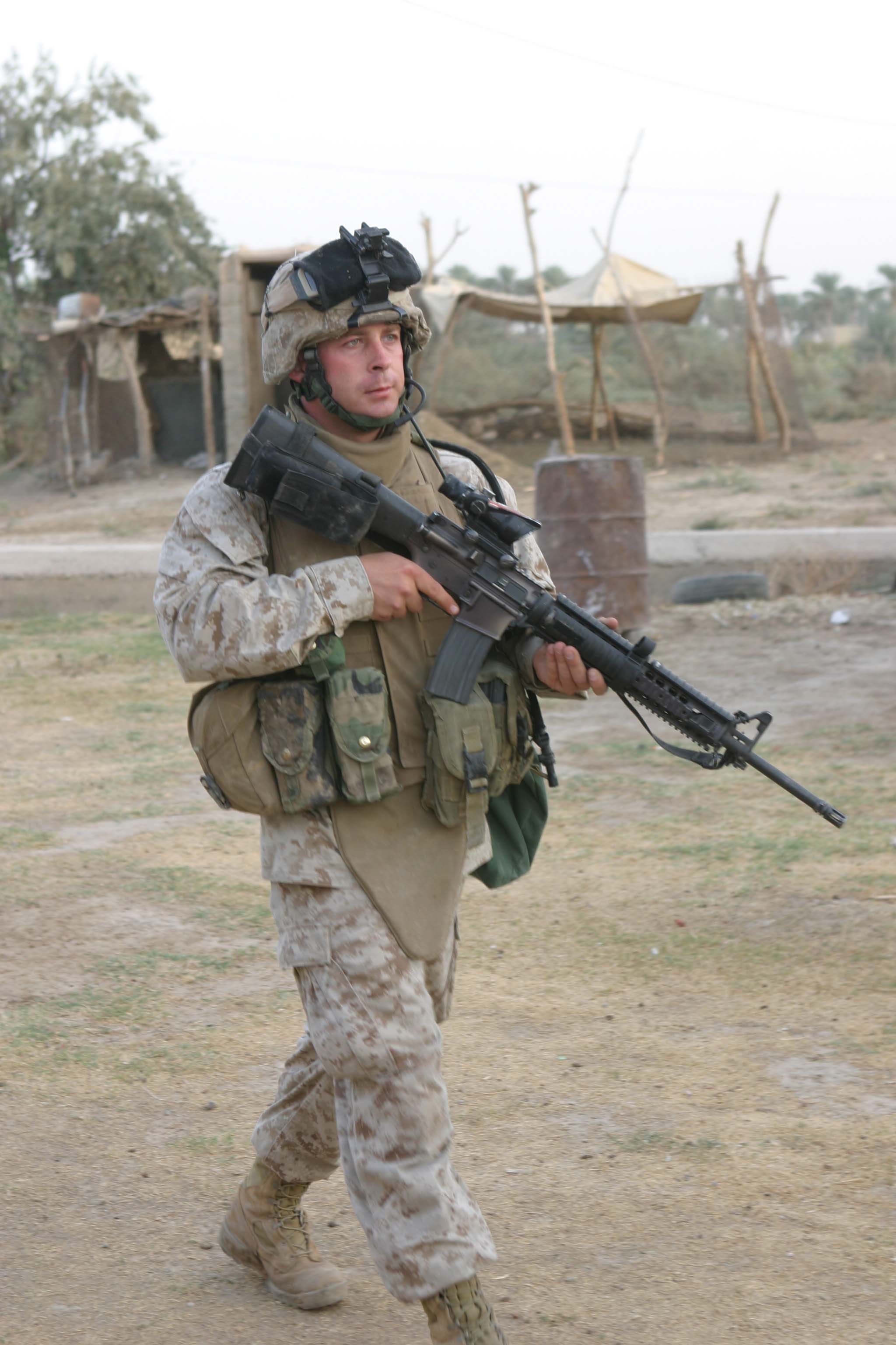 Fresno, Calif., native patrols Ar Ramadi > United States Marine Corps ...