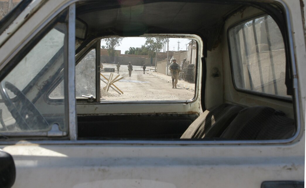 Raiders patrol to keep area safe > United States Marine Corps Flagship ...