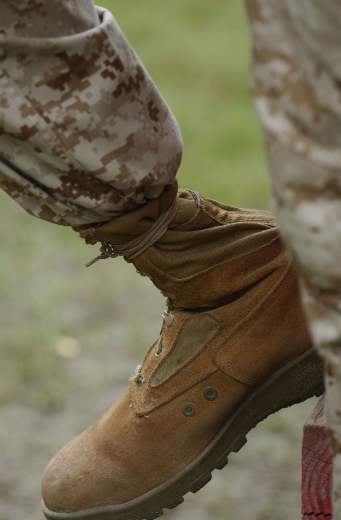 Standing on his own 2 feet … with the help of a few Marines > Marine ...