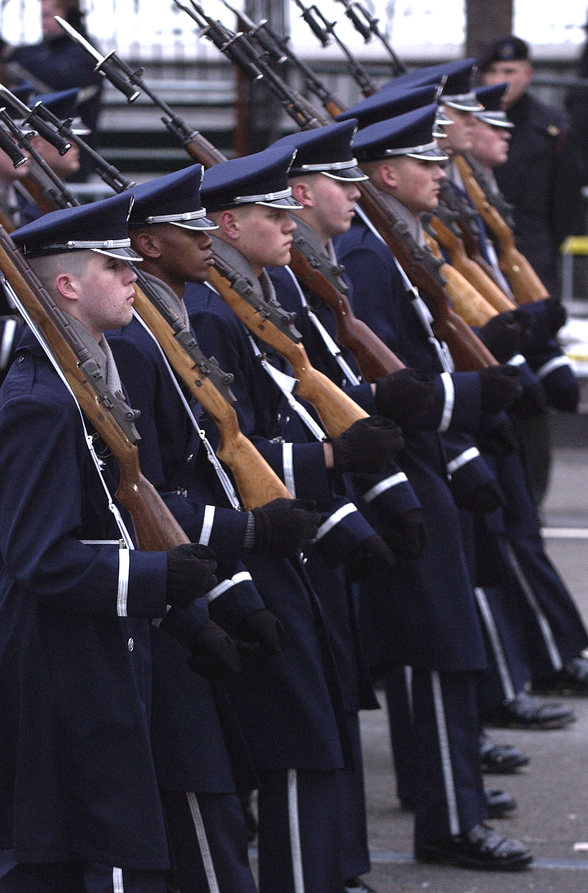 Airmen honor president during inaugural parade > Air Force > Article ...