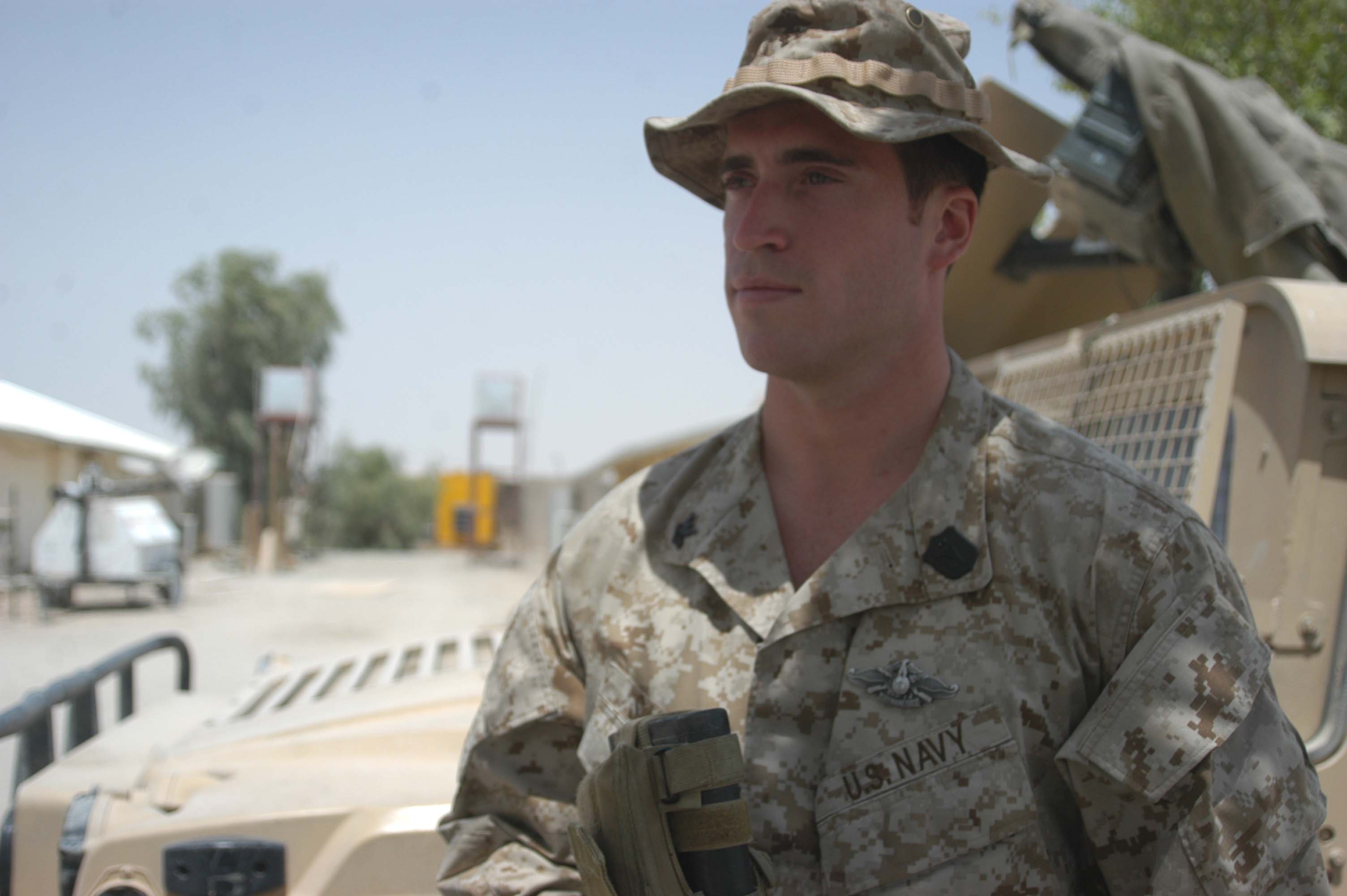 San Diego Corpsman in Iraq, at home with Marines > 2nd Marine Division ...