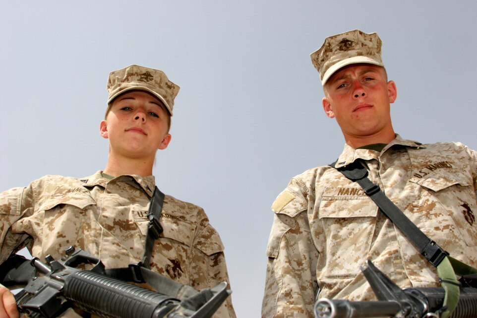 Siblings from Land of Lincoln meet amidst combat operations > United ...