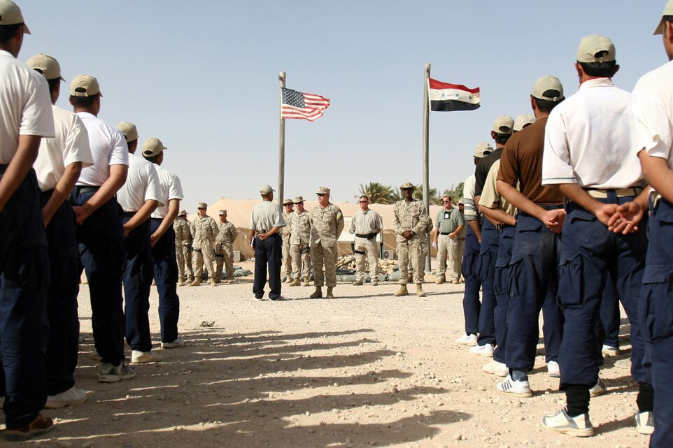 Iraqi Police Academy graduates advanced class > 2nd Marine Aircraft ...