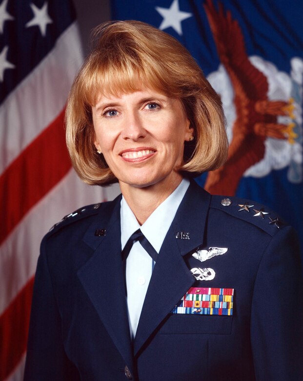 LIEUTENANT GENERAL LESLIE F. KENNE > U.S. Air Force > Biography Display