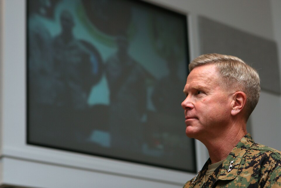II MEF recognizes high leadership standards > II Marine Expeditionary ...