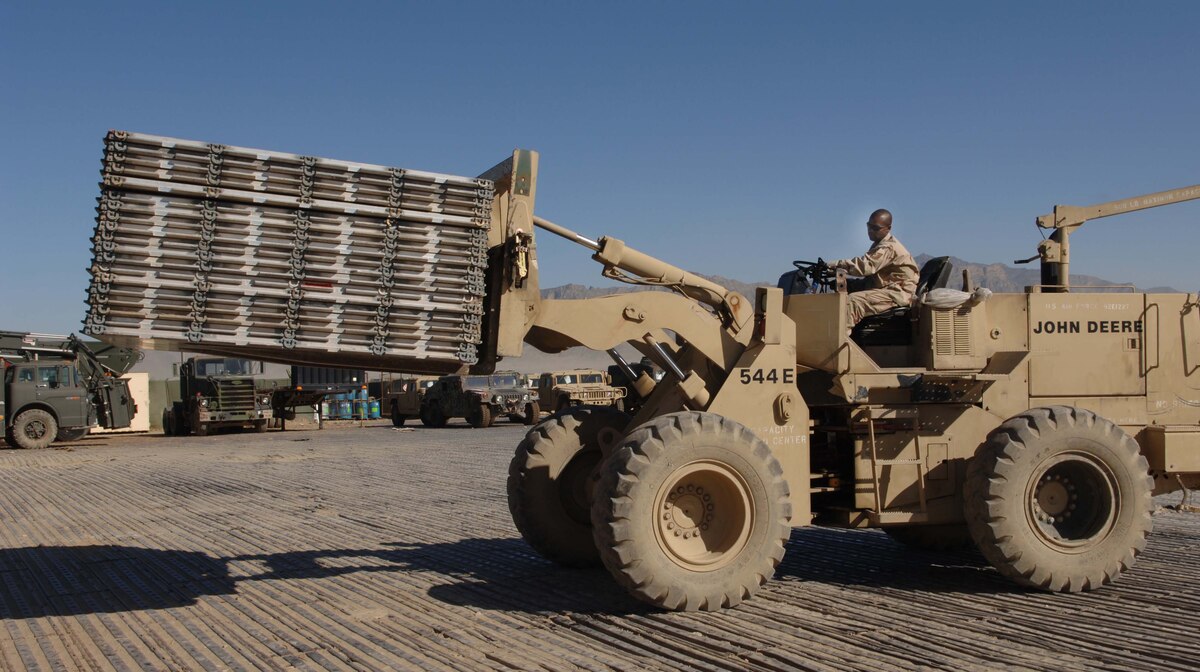 Pallet pursuit nets plentiful return > Air Force > Article Display