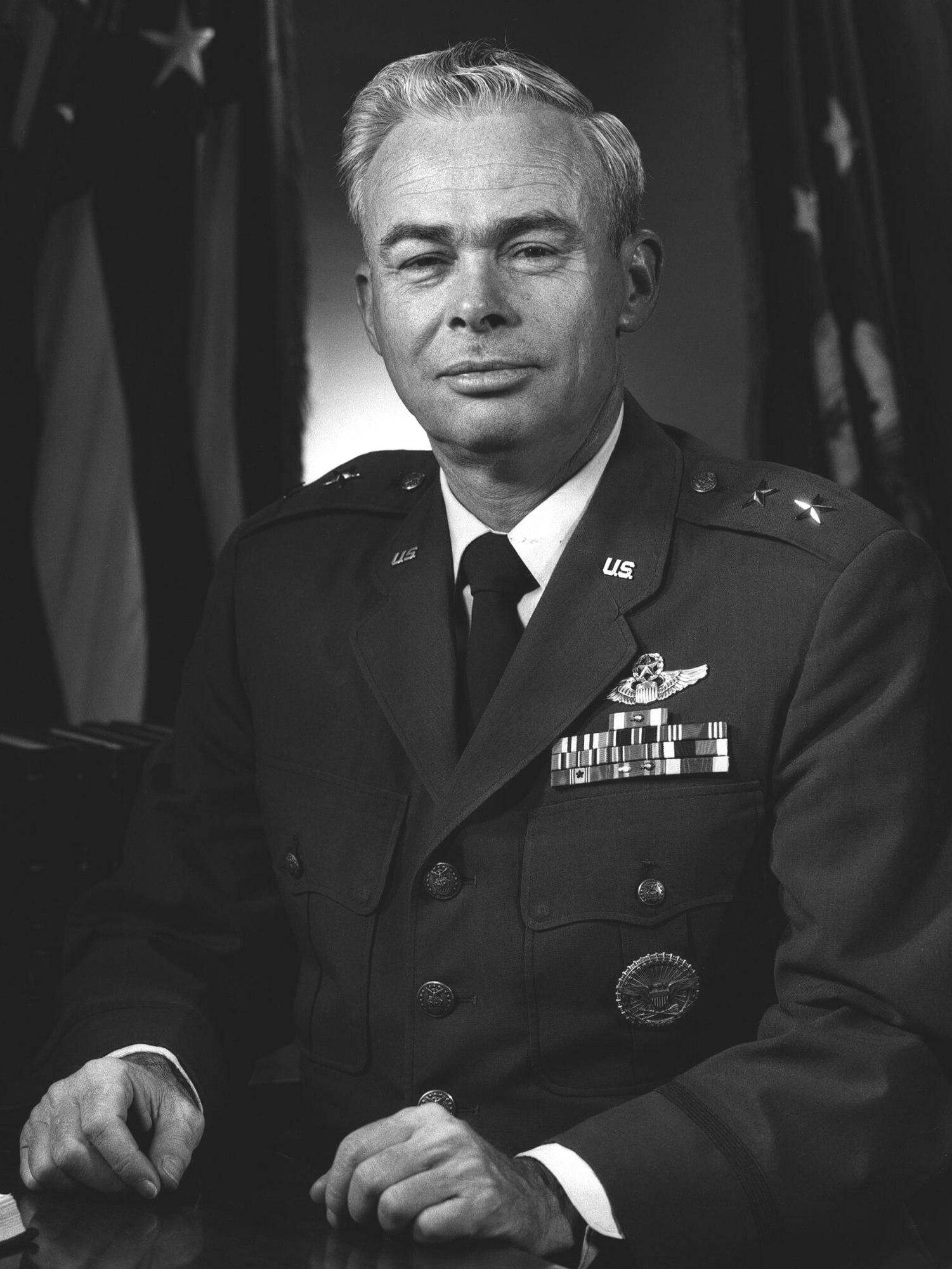 MAJOR GENERAL ROBERT L. EDGE > Air Force > Biography Display