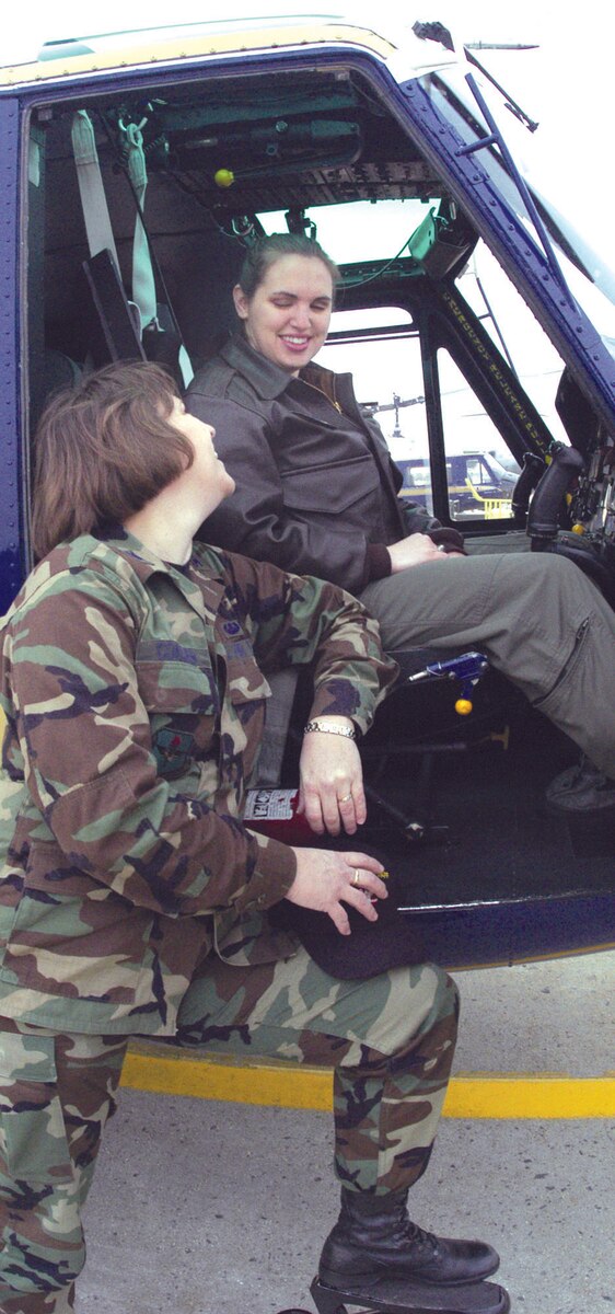 Mother, daughter reunite at Andrews > Air Force > Display