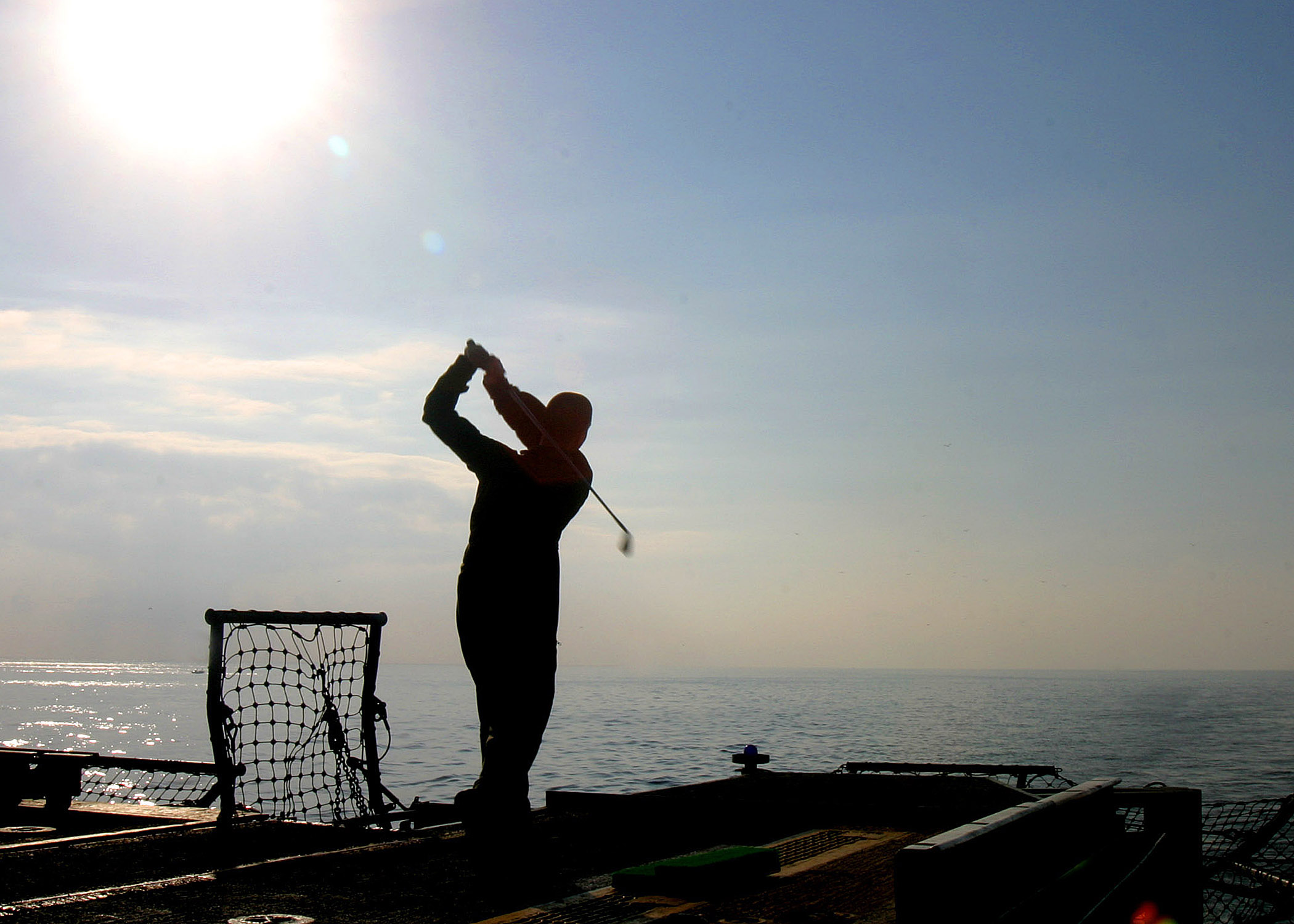 Breaking the monotony of life at sea > 22nd Marine Expeditionary Unit ...