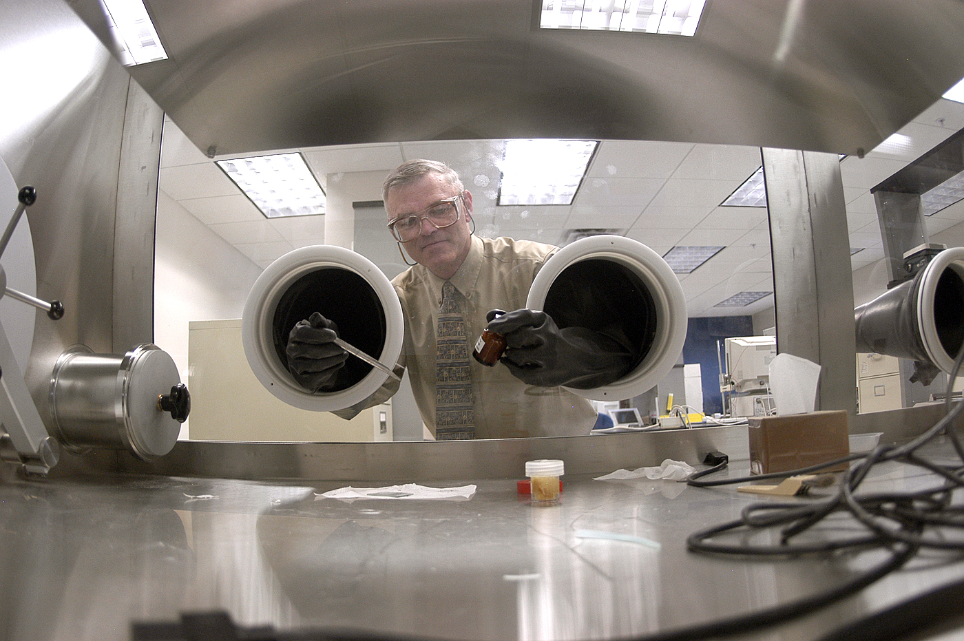 Academy chemistry department leads UAV research > Air Force > Article ...