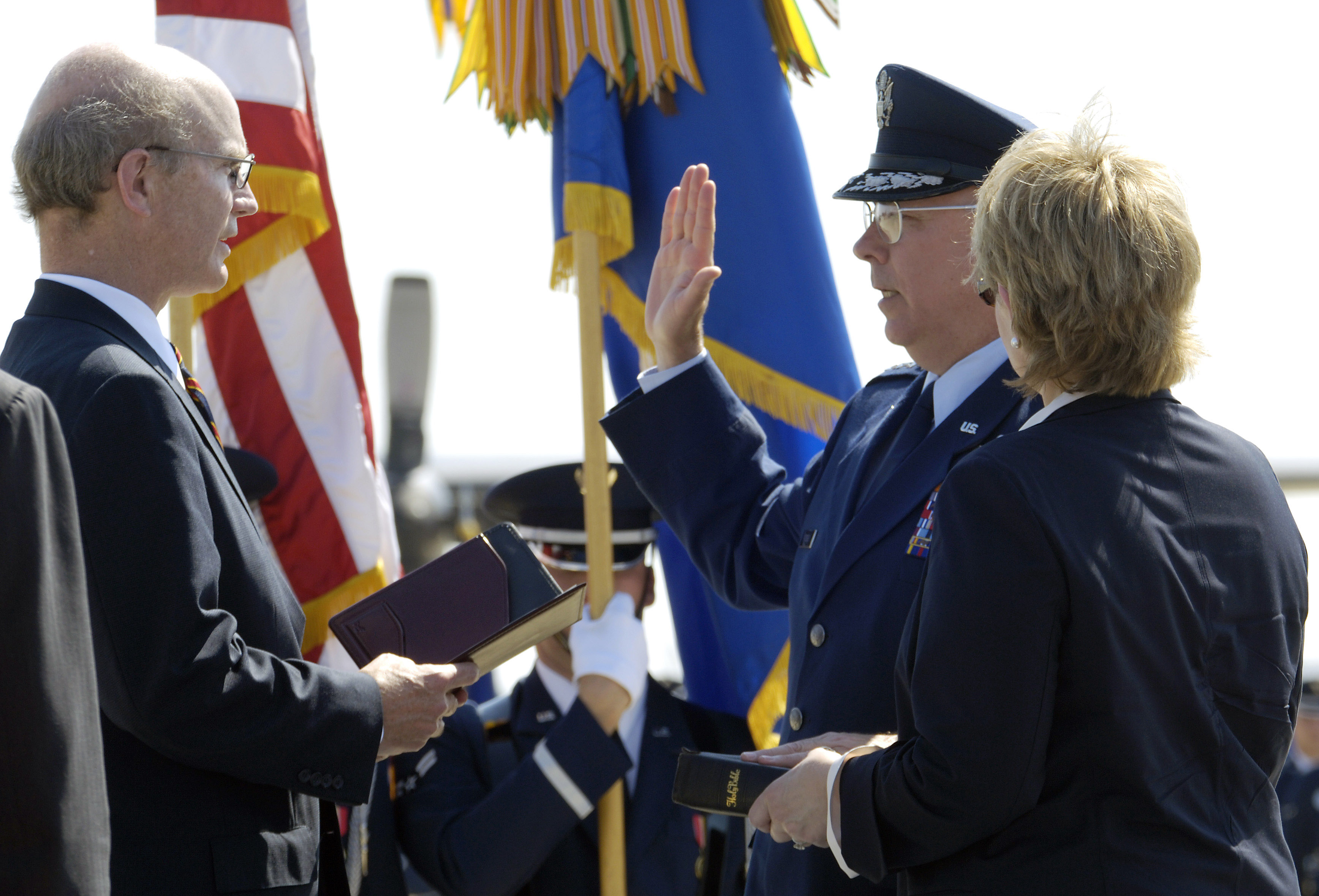 General Moseley swears in as Air Force’s 18th chief of staff > Air ...