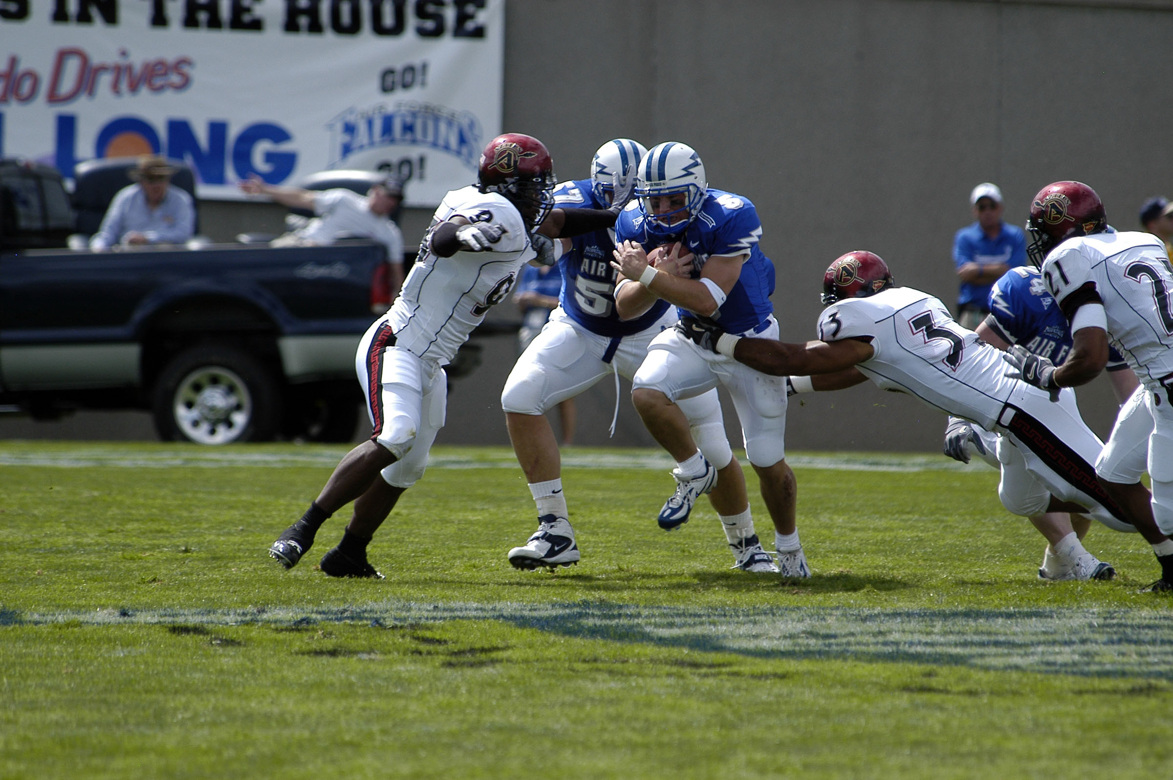 Falcons romp past San Diego State > Air Force > Article Display