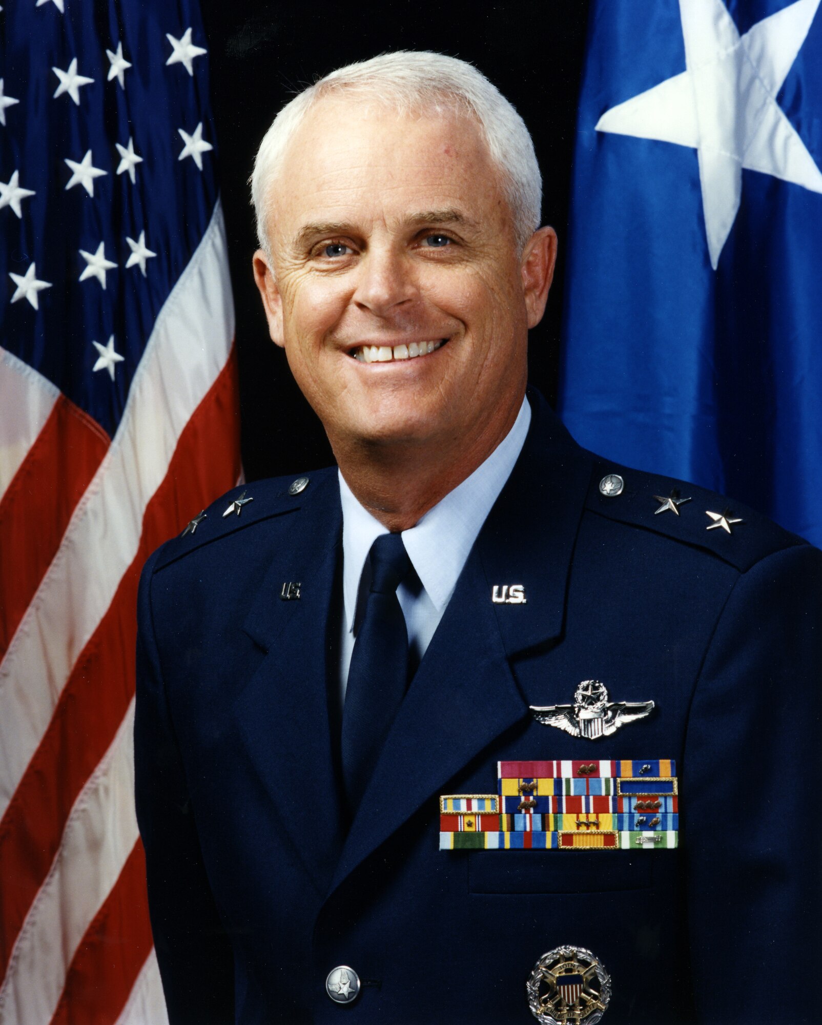 MAJOR GENERAL WILLIAM B. DAVITTE > Air Force > Biography Display