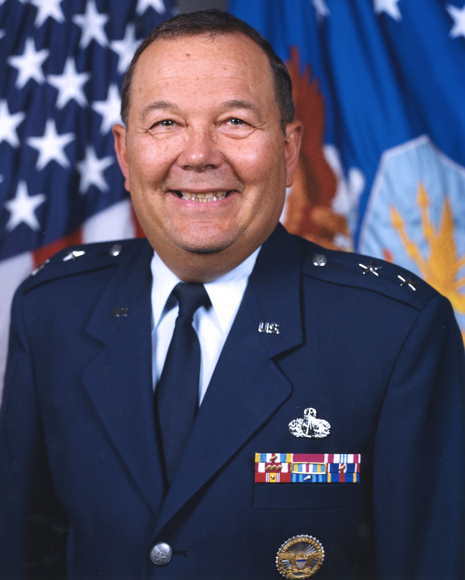 MAJOR GENERAL RICHARD W. DAVIS > Air Force > Biography Display