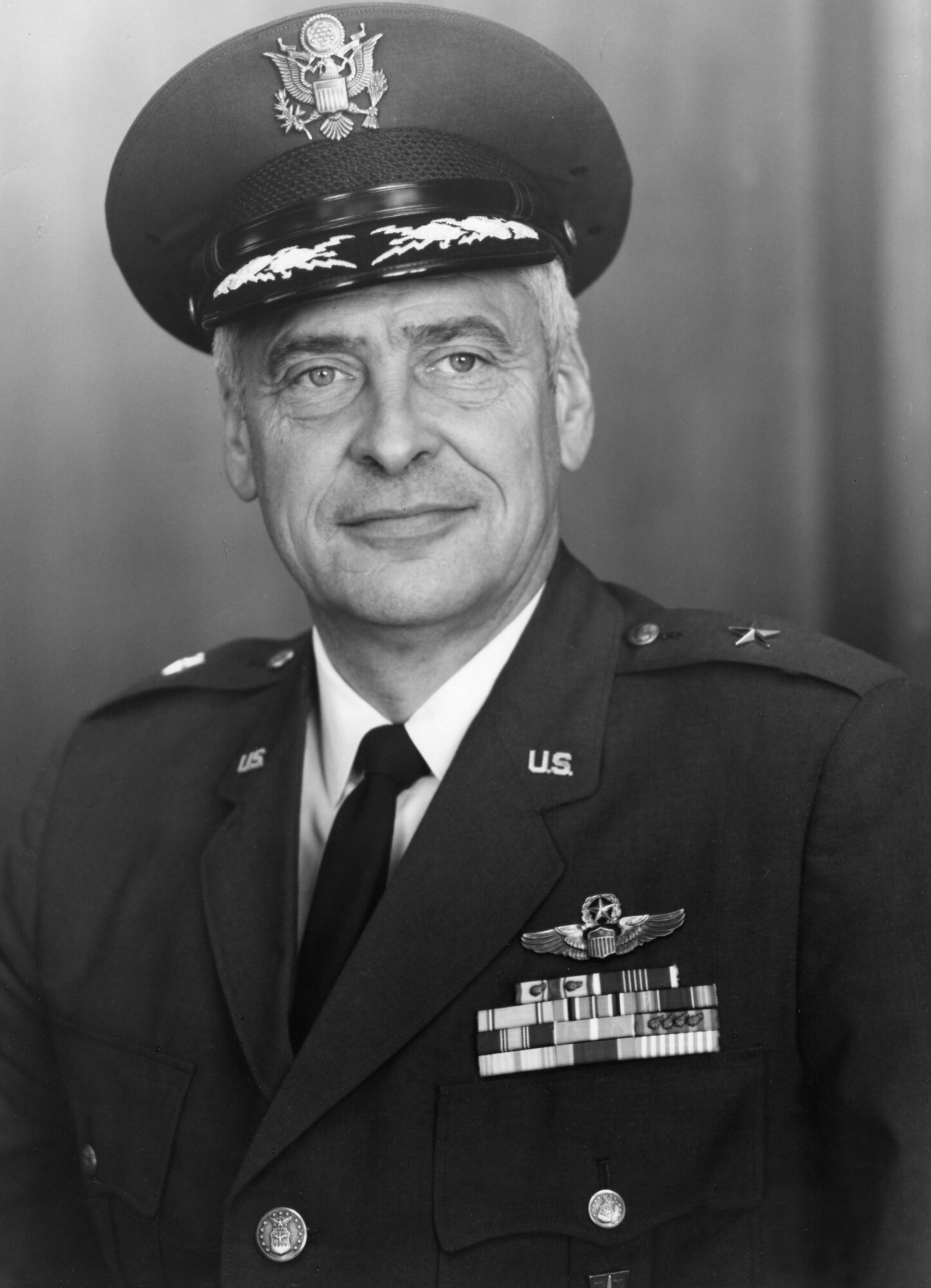 BRIGADIER GENERAL WILLIAM P. COMSTOCK > Air Force > Biography Display