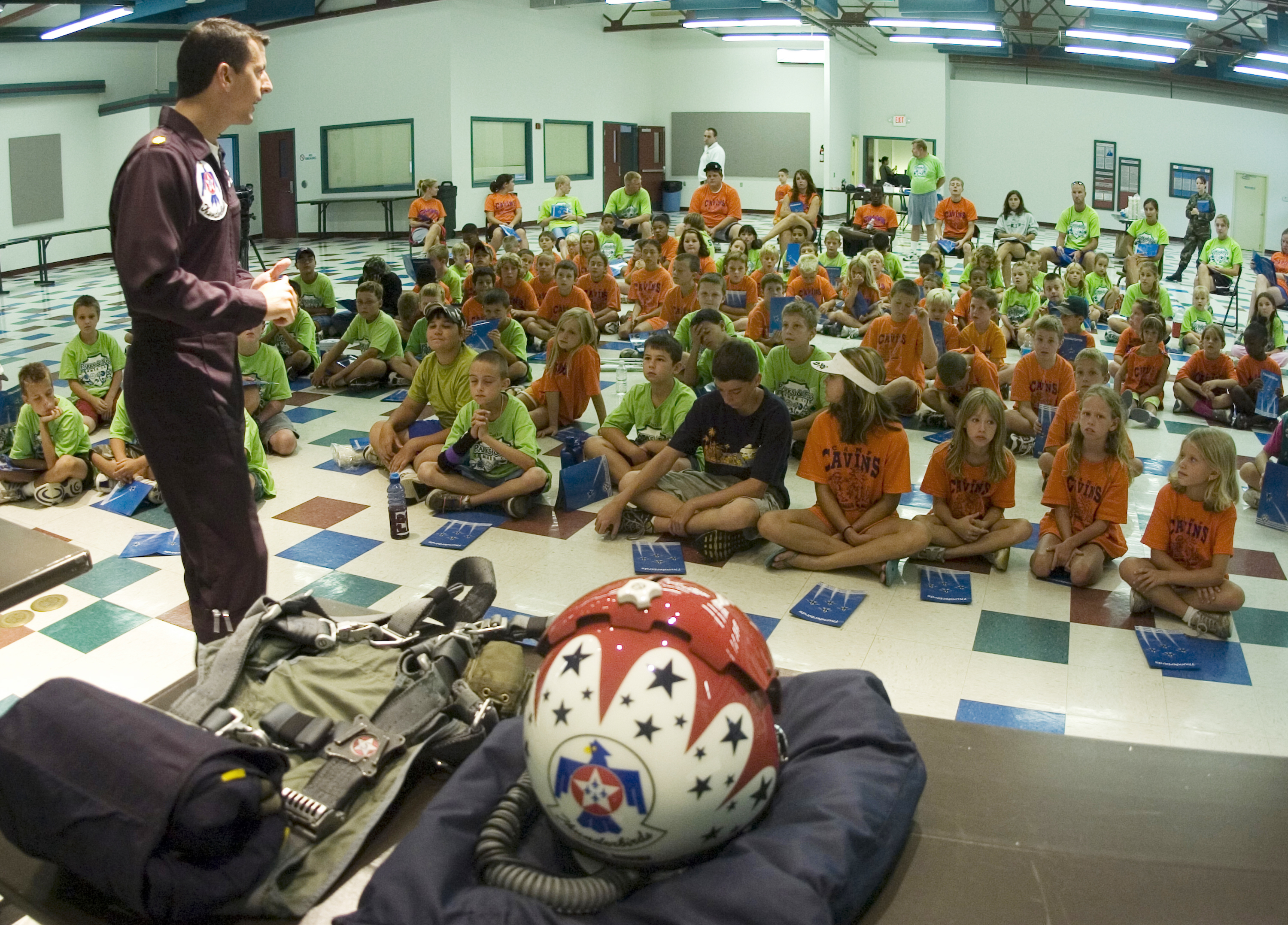 Thunderbirds visit youth camp > Air Force > Article Display